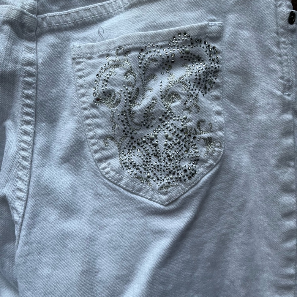 Chico Platinum Cropped Bling Capris - Gem